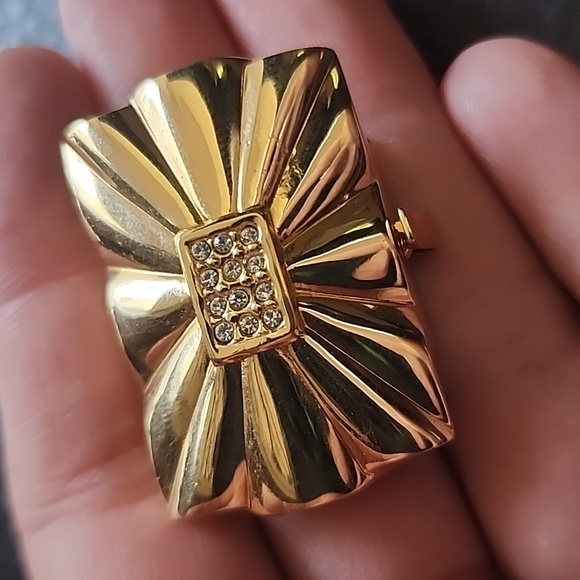 Monet | Jewelry | Vtg Monet Clasp | Poshmark
